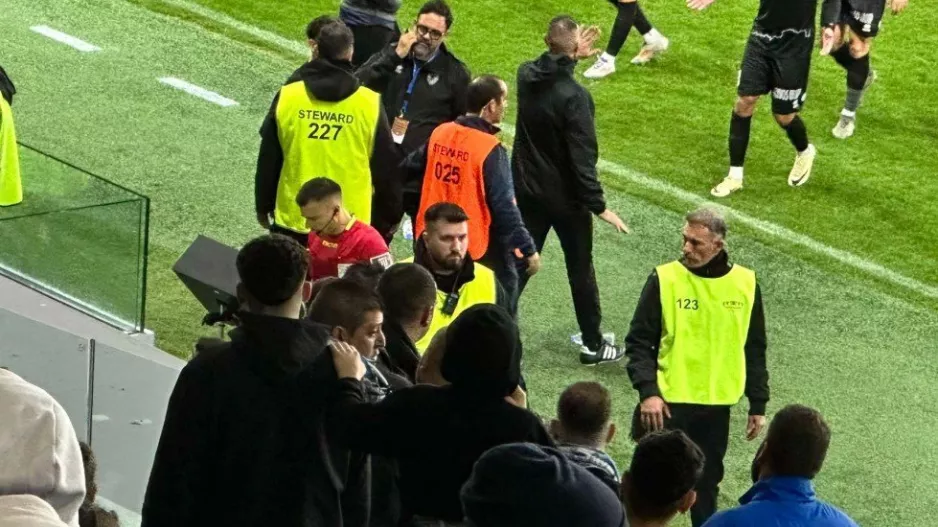 VAR - On field review, πέναλτι και αποβολή | Kerkida.net