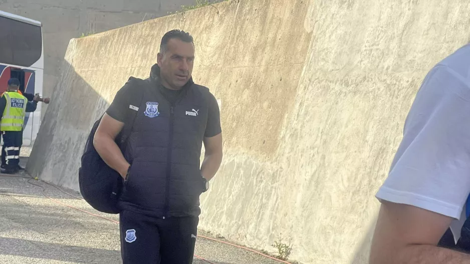 Αουτσάιντερ... ΚΑΙ το Χ2 | Kerkida.net